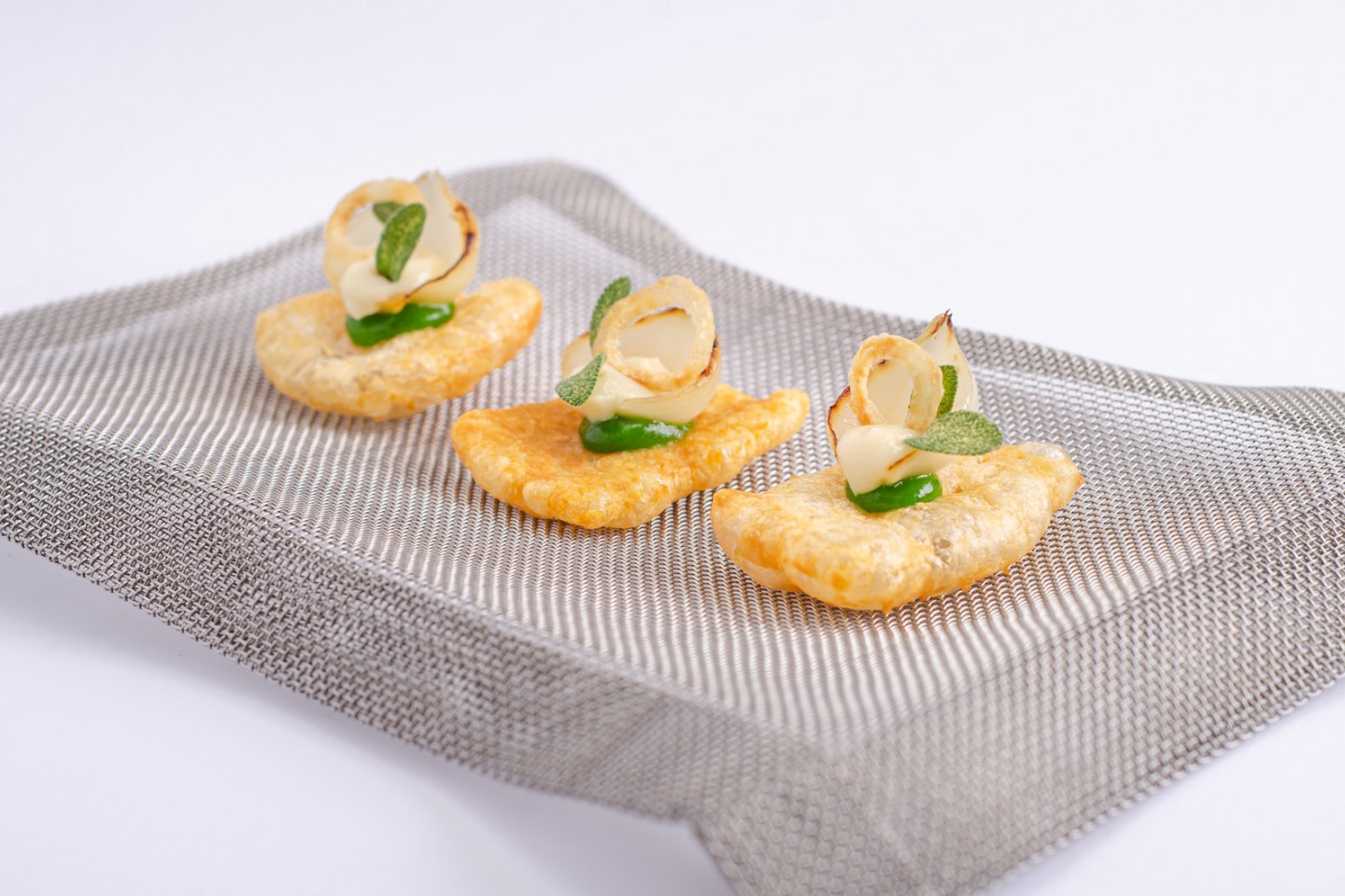 Easy Pork Scratching Canapés